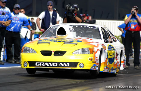 Drag Racing List - End of Qualifying at the 2005 Winternationals