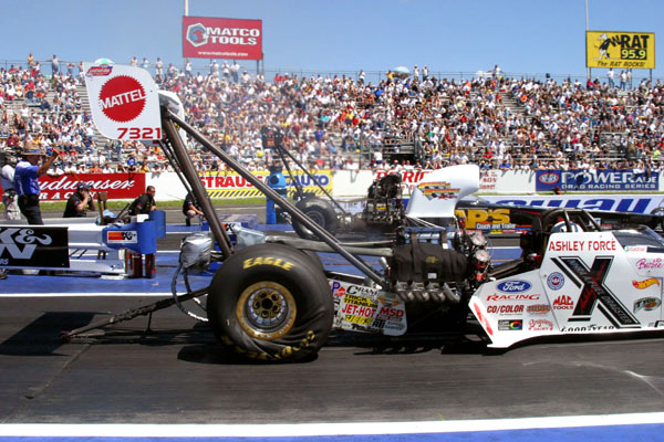 Drag Racing List - Ashley Force… In Her Father’s Footsteps