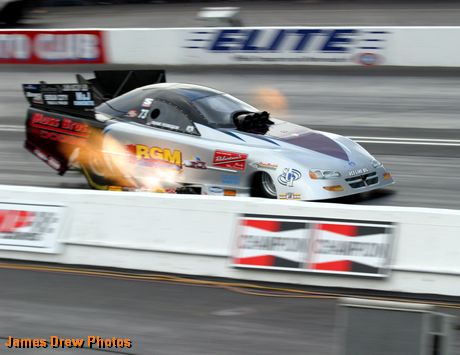 Drag Racing List - The 2005 Winternationals - Story and Photos