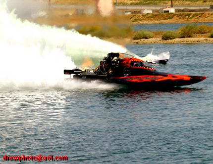 Drag Racing List - Smoke on the Water: The IHBA 2005 Season Opener