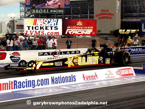 Drag Racing List - Photo Review: 5th Annual NHRA Summitracing.com Nationals