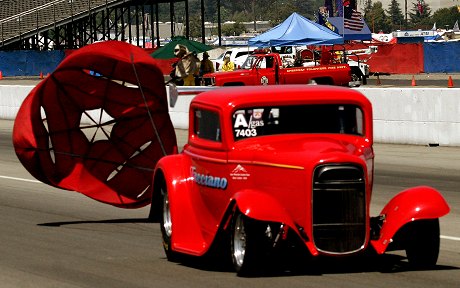 Drag Racing List - Nitro in the Air: The 2004 K & N Nitro Nats in Pomona