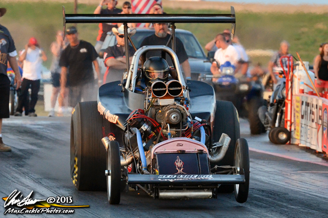 Drag Racing List - Kinsley Outlasts Pro Mods and Fuel Altereds