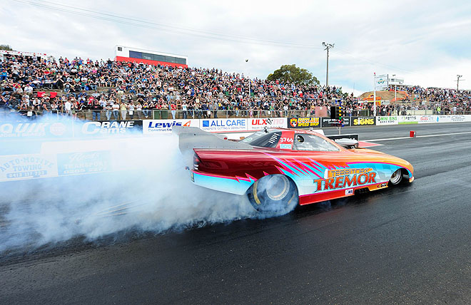 Drag Racing List - Hodgins All Shook Up For Desert Drag Round