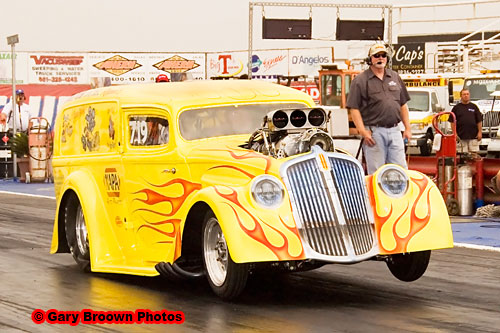 Drag Racing List - Wheelstanding Action at the 2009 CHRR (Part One)